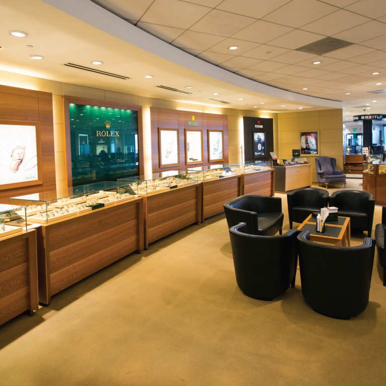 Kirk Freeport - Bayshore Mall Cayman Islands