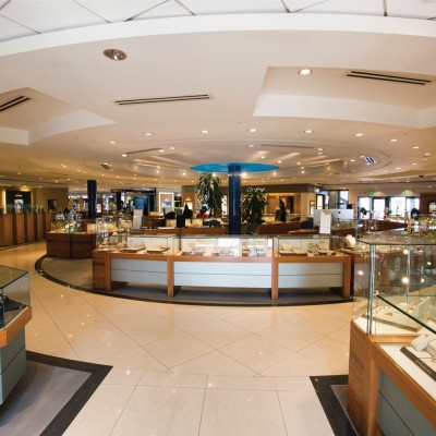 Kirk Freeport - Bayshore Mall Cayman Islands